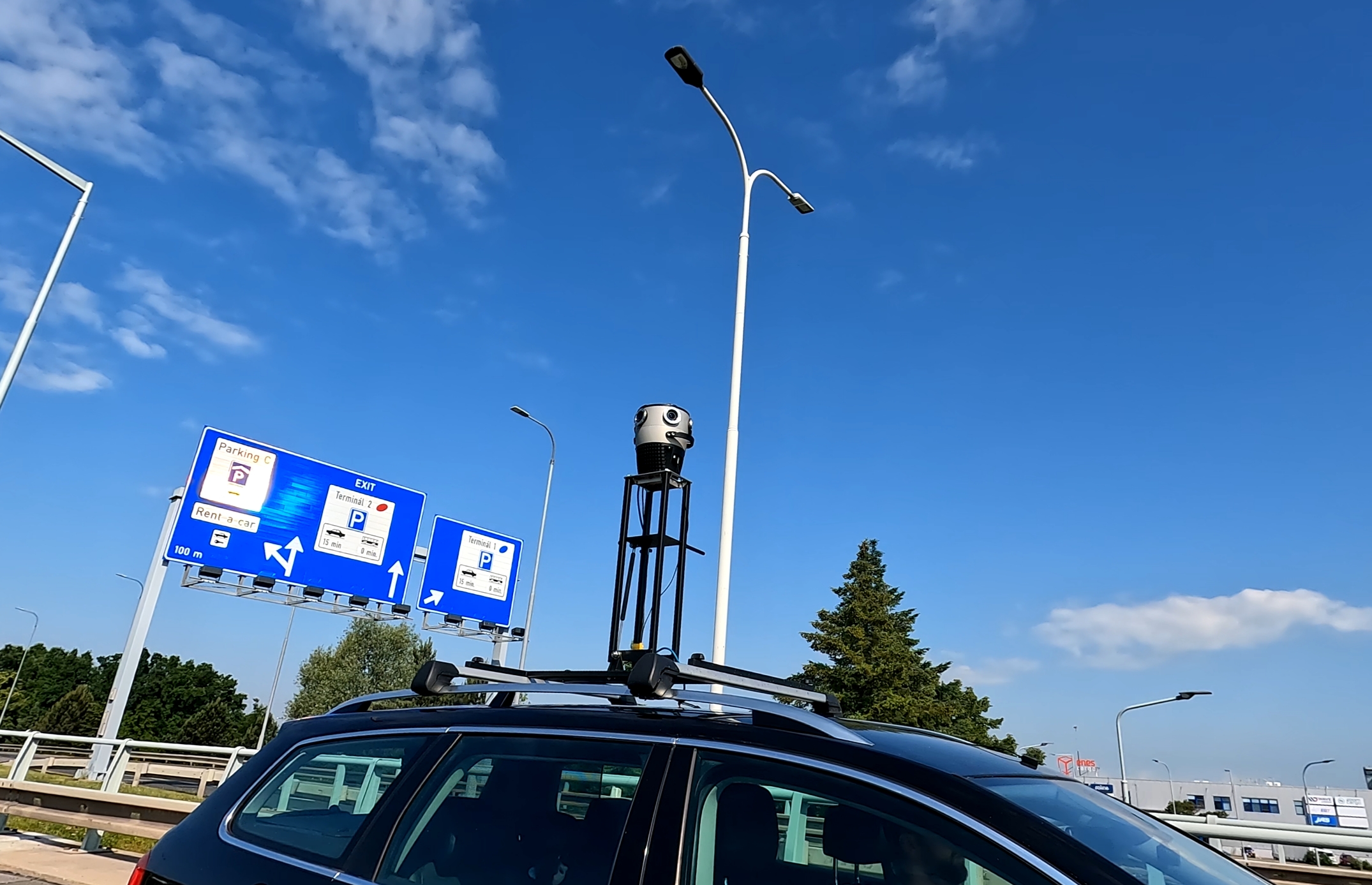 Mosaic X: Mobile Mapper for Large-Scale Photogrammetry w/o LiDAR - Geo ...