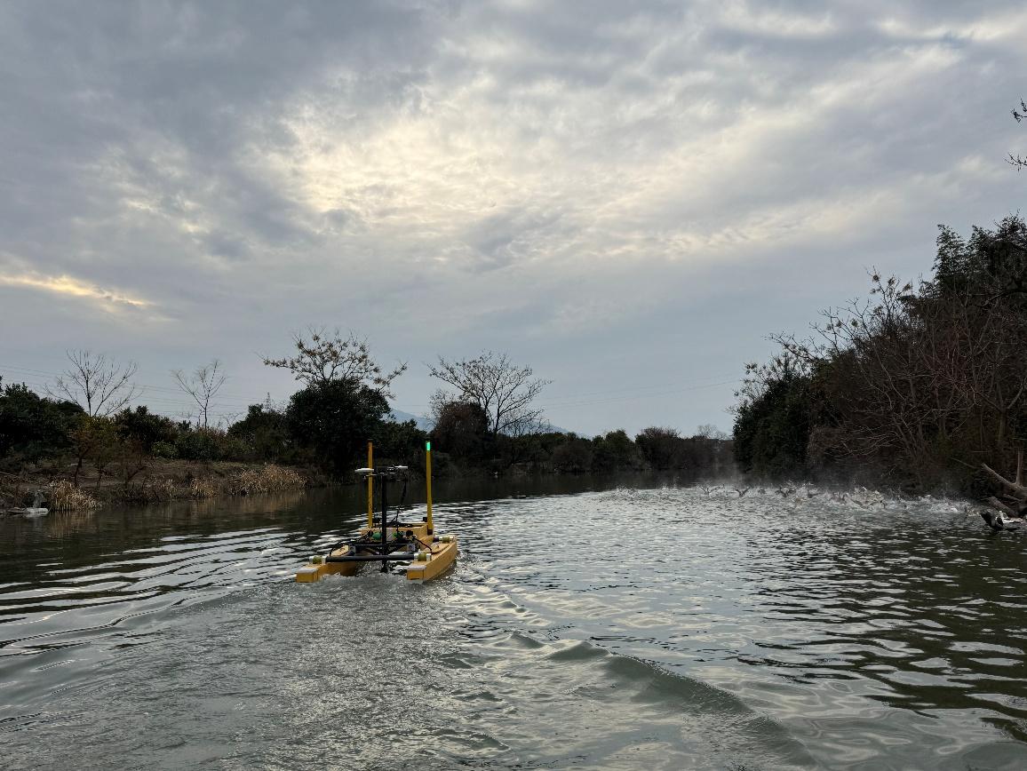 River Survey using HydroFrog 25 USV with Edgetech 6205s2 sonar - Geo ...